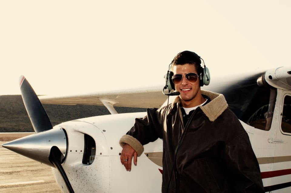 How to Become a Pilot: Step-by-Step Guide for a Flying Career